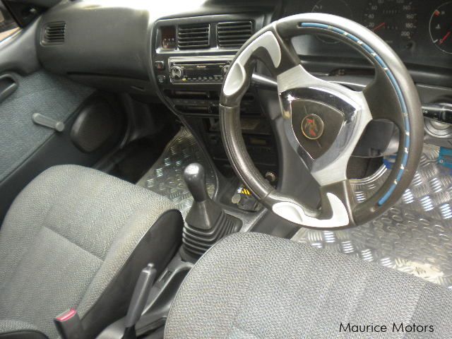 Used Toyota EE 100 | 1993 EE 100 for sale | ROYAL ROAD UNION PARK ...