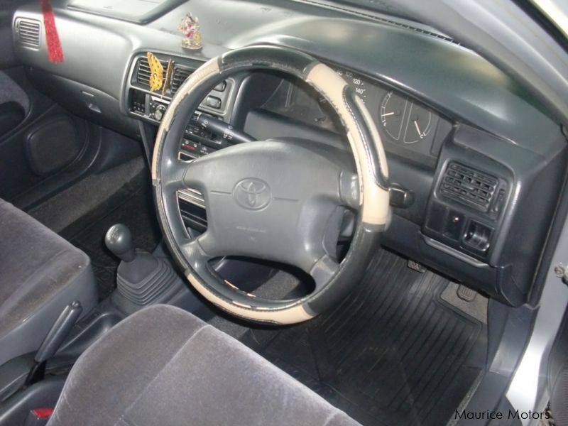 Used Toyota EE 111 | 1997 EE 111 for sale | Royal Road Poste De Flacq ...