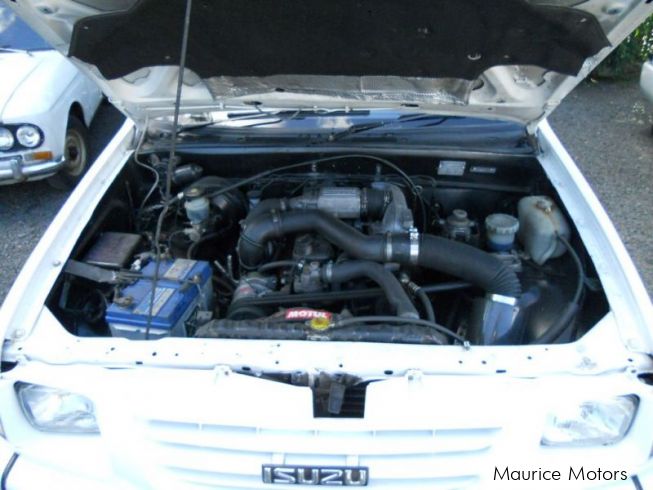 Used Isuzu KB 280 | 1998 KB 280 for sale | Vacoas Isuzu KB 280 sales ...