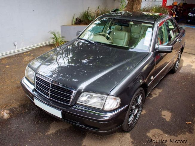 Used Mercedes-Benz C180 | 1998 C180 for sale | Rose Hill Mercedes-Benz ...