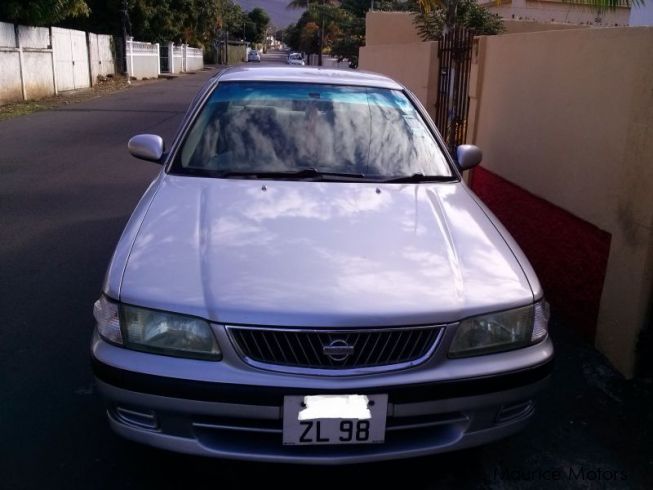 Used Nissan FB-15 | 1998 FB-15 for sale | Rosehill Nissan FB-15 sales ...