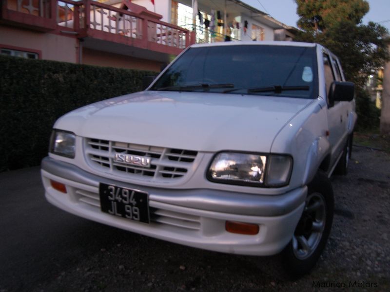 Used Isuzu KB 280 TURBO | 1999 KB 280 TURBO for sale | Solferino 3 ...