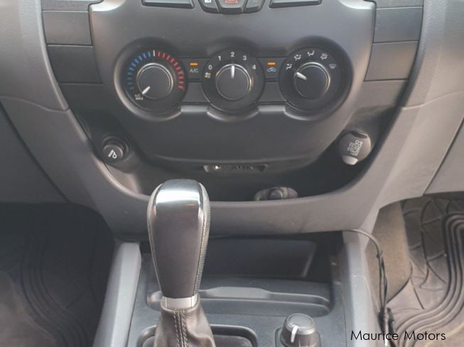 Used Isuzu KB 280 Turbo | 1999 KB 280 Turbo for sale | Lescalier Isuzu ...