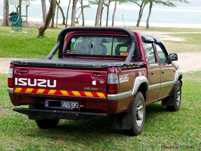 Used Isuzu KB280 DT LX | 1999 KB280 DT LX for sale | lescalier Isuzu ...