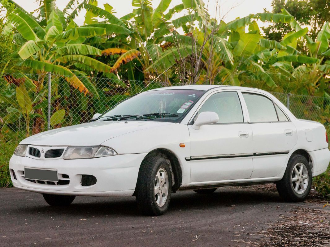 Used Mitsubishi Carisma | 1999 Carisma for sale | Nouvelle France ...