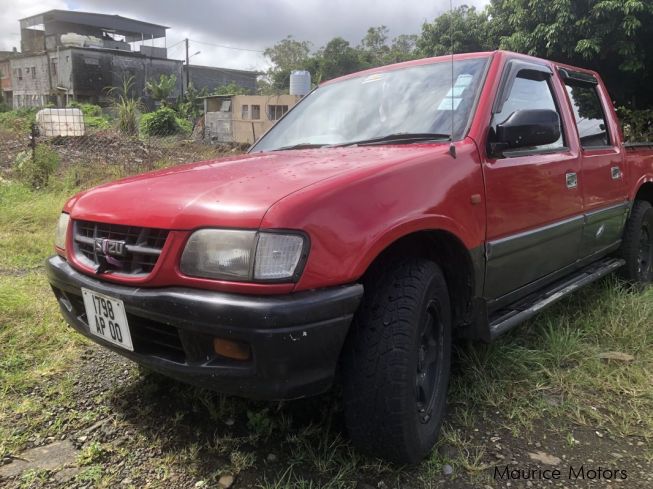 Used Isuzu D-Max LS | 2000 D-Max LS for sale | Grand Bois Isuzu D-Max ...