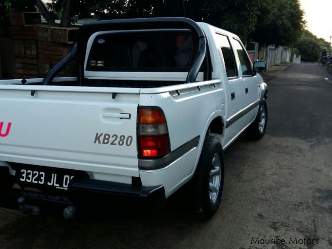 Used Isuzu KB 280 | 2000 KB 280 for sale | Plaine des papayes Isuzu KB ...