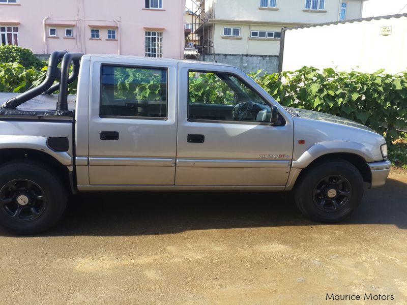 Used Isuzu kb 280 turbo | 2000 kb 280 turbo for sale | beau bassin ...