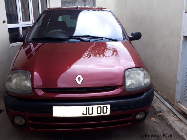 Used Renault Clio | 2000 Clio for sale | Plaine Verte Renault Clio ...