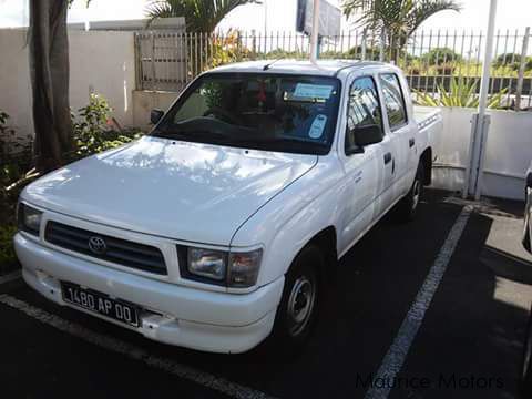 Used Toyota Hilux | 2000 Hilux for sale | vacoas ebene Toyota Hilux ...