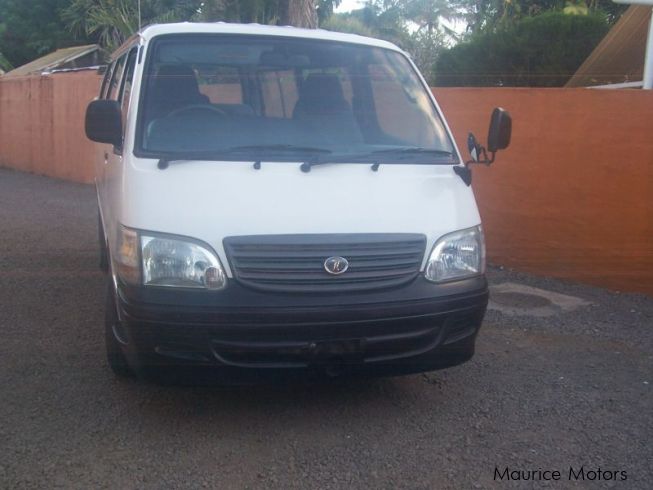 Used Toyota Hiace | 2001 Hiace for sale | Quatre Bornes Toyota Hiace ...