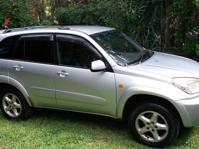 Used Toyota Rav 4 | 2001 Rav 4 for sale | Poste Lafayette Toyota Rav 4 ...