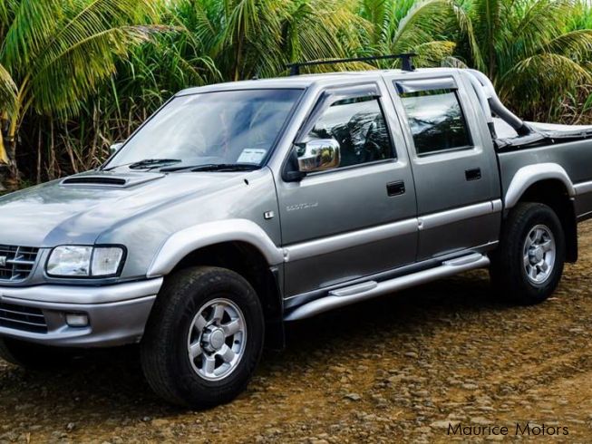 Used Isuzu KB300 | 2002 KB300 for sale | royal road Mare D