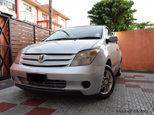 Used Toyota IST | 2004 IST for sale | Castel Toyota IST sales | Toyota ...