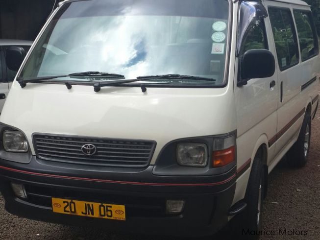 Used Toyota hiace | 2005 hiace for sale | terre rouge Toyota hiace ...