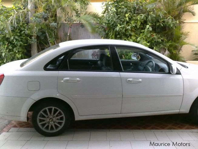 Used Chevrolet Optra | 2006 Optra for sale | Port Louis Chevrolet Optra ...