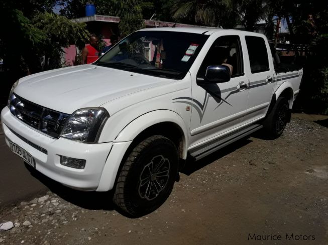 Used Isuzu KB300 | 2007 KB300 for sale | belvedere Isuzu KB300 sales ...