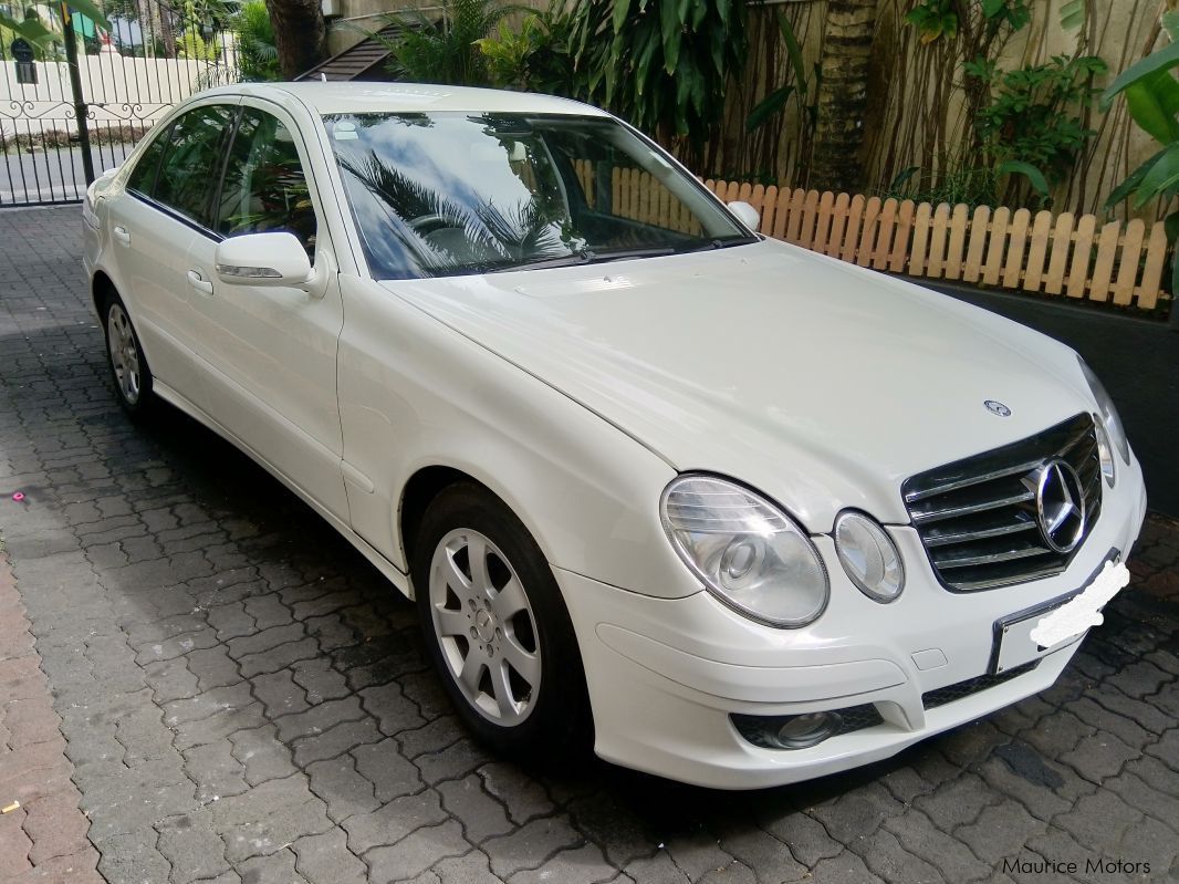 Used Mercedes-Benz E200 | 2007 E200 for sale | Belle Rose Mercedes-Benz ...