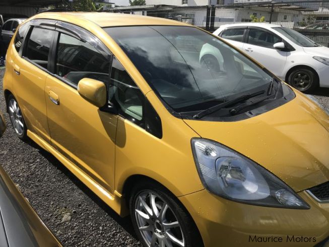 Used Honda HONDA - FIT yellow | 2010 HONDA - FIT yellow for sale | Camp ...