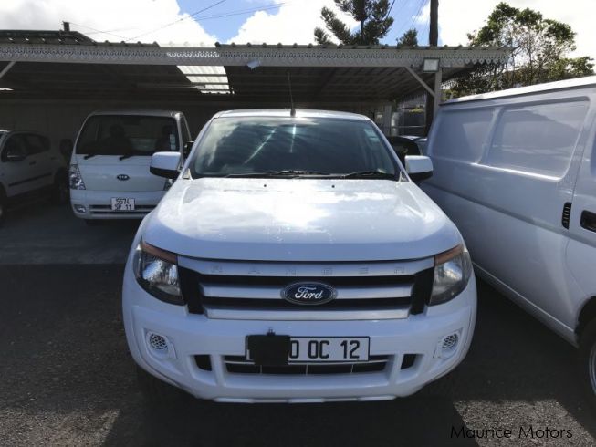 Used Ford RANGER - WHITE 4X4 | 2012 RANGER - WHITE 4X4 for sale | Camp ...