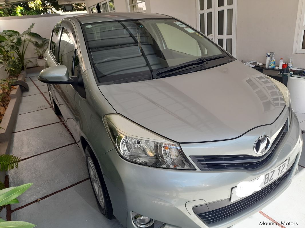 d'occasion Toyota Vitz | 2012 Vitz à vendre | ventes à La Caverne de ...