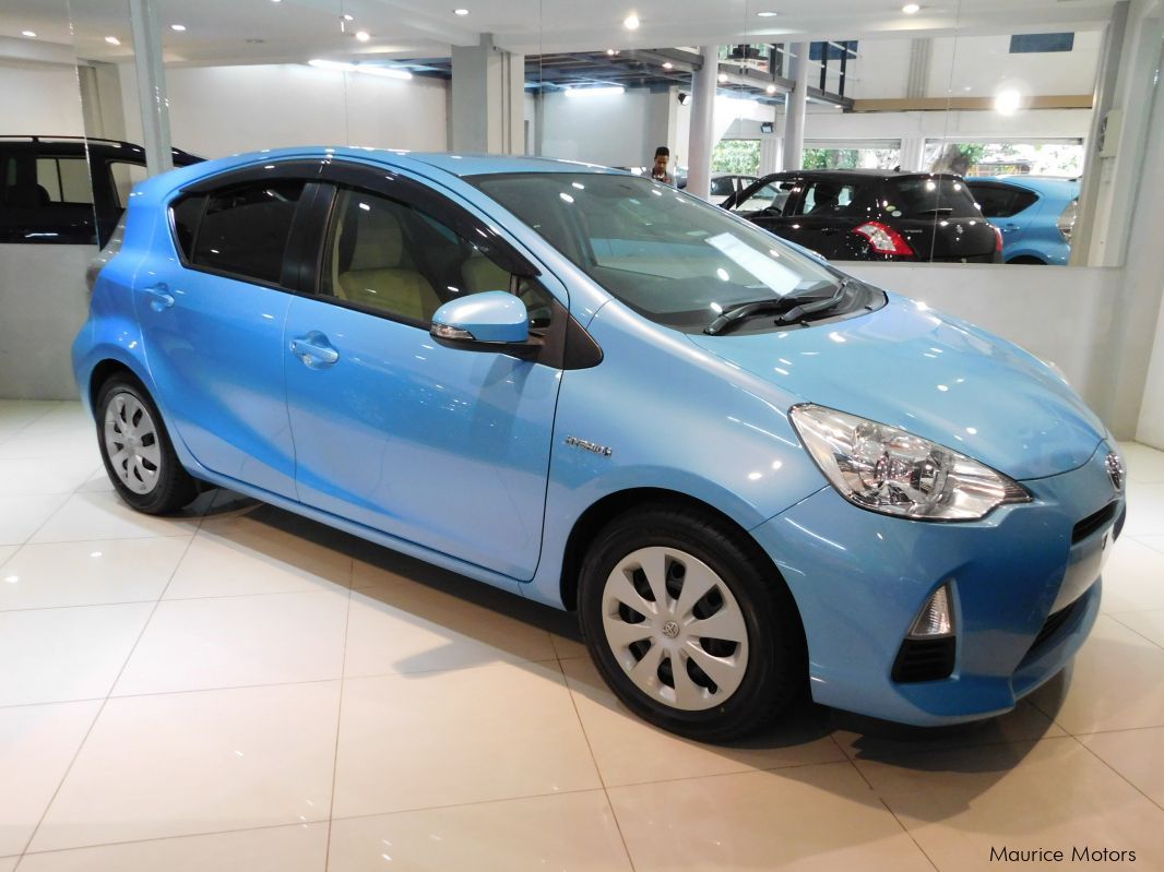 Used Toyota AQUA - BLUE | 2013 AQUA - BLUE for sale | Rose Hill Toyota ...