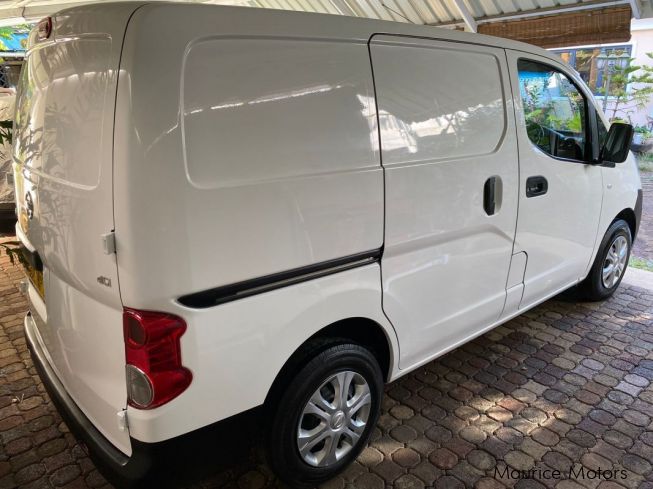 Used Nissan NV200 | 2016 NV200 for sale | Triolet Nissan NV200 sales | Nissan NV200 Price Rs ...