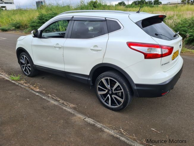 Used Nissan Qashqai | 2016 Qashqai for sale | Floreal Nissan Qashqai sales | Nissan Qashqai ...