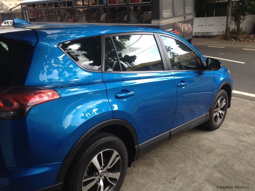 Used Toyota RAV4 - BLUE | 2016 RAV4 - BLUE for sale | Rose Hill Toyota ...