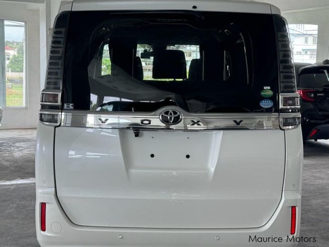 Used Toyota Voxy V | 2020 Voxy V for sale | Vacoas Toyota Voxy V sales | Toyota Voxy V Price Rs ...