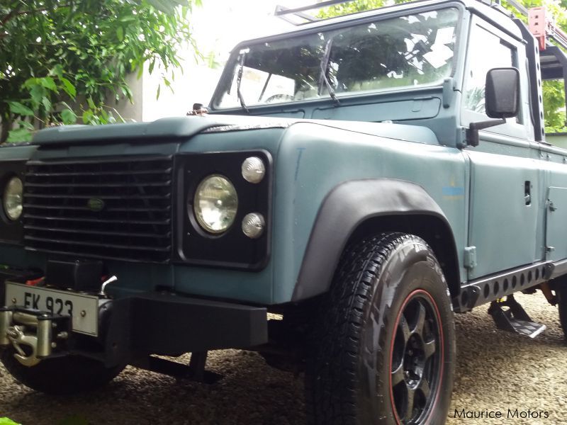Used Land Rover Defender 110 | 1992 Defender 110 for sale | Cascavelle ...