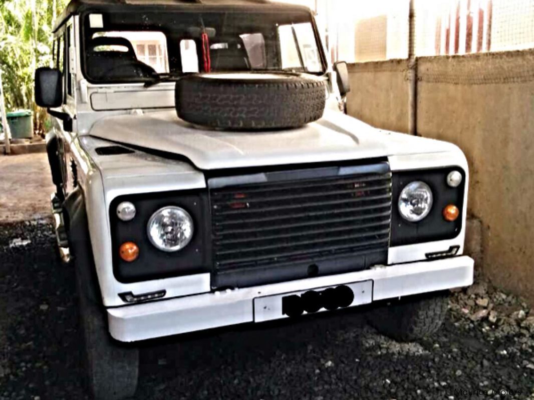 Used Land Rover Defender 110 | 1992 Defender 110 for sale | Plaine des ...