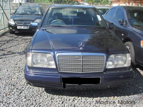 Used Mercedes-Benz C180 | 1998 C180 for sale | Belle Rose Mercedes-Benz ...
