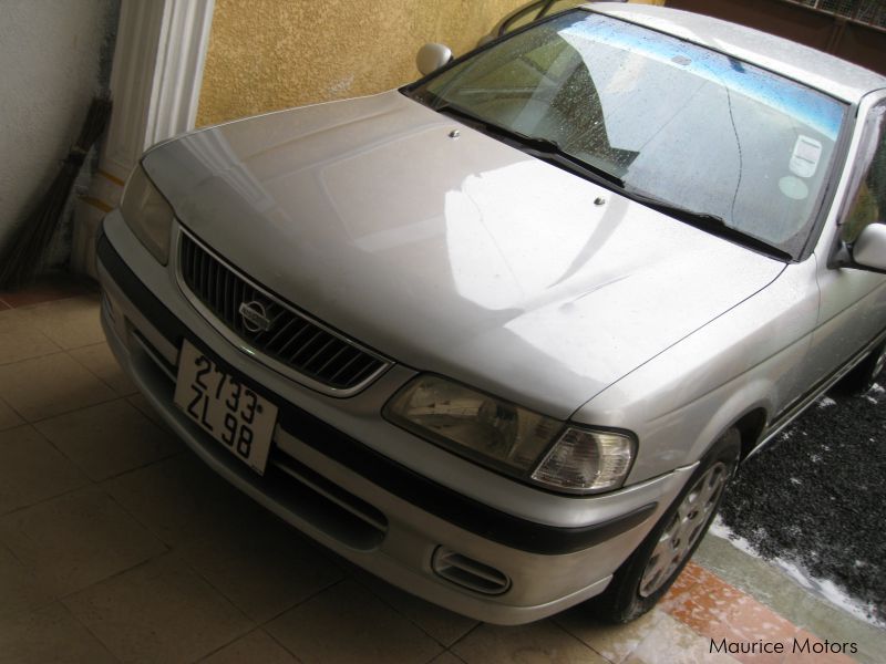 Used Nissan FB-15 | 1998 FB-15 for sale | Rosehill Nissan FB-15 sales ...