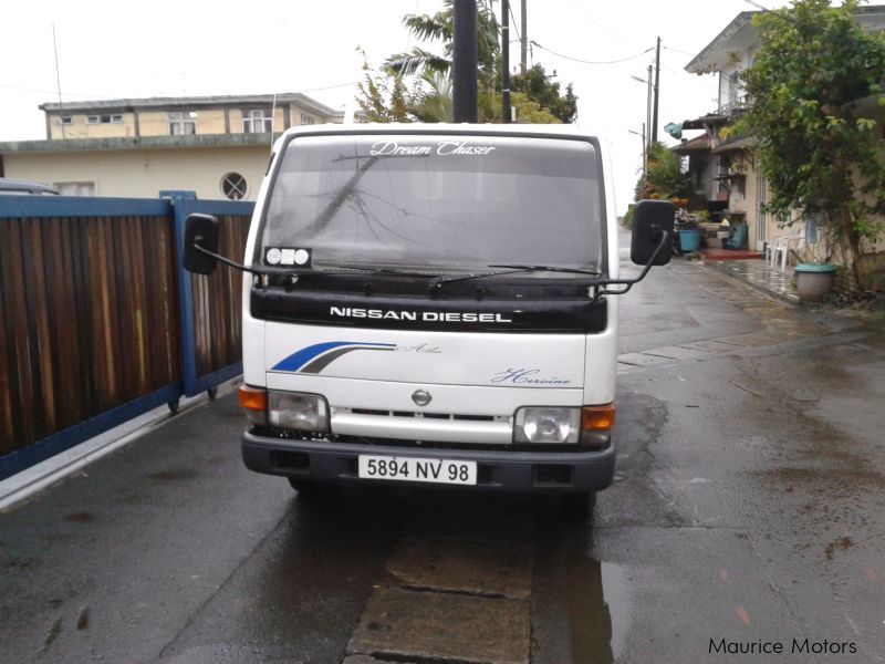 Used Nissan atlas 100 | 1998 atlas 100 for sale | anwar e qouba mosque ...