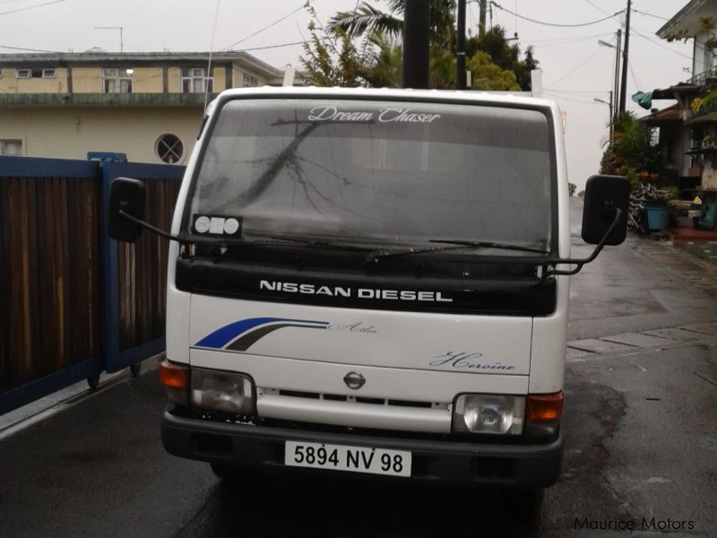 Used Nissan atlas 100 | 1998 atlas 100 for sale | anwar e qouba mosque ...