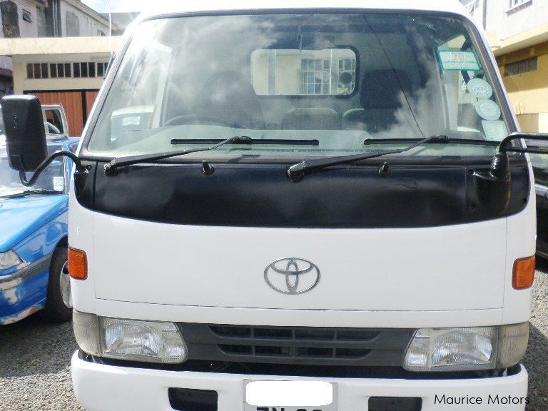 Used Toyota Dyna 200 | 1998 Dyna 200 for sale | camp fouquereaux Toyota ...