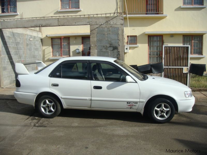 Used Toyota EE 111 | 1999 EE 111 for sale | F17, Residence La Tourelle ...