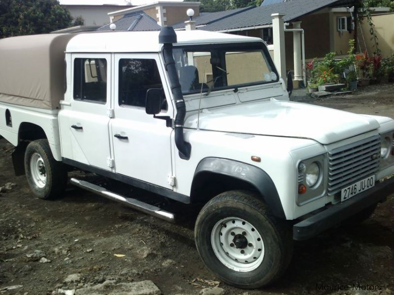 Used Land Rover Defender 130 | 2000 Defender 130 for sale | 12 Rue ...
