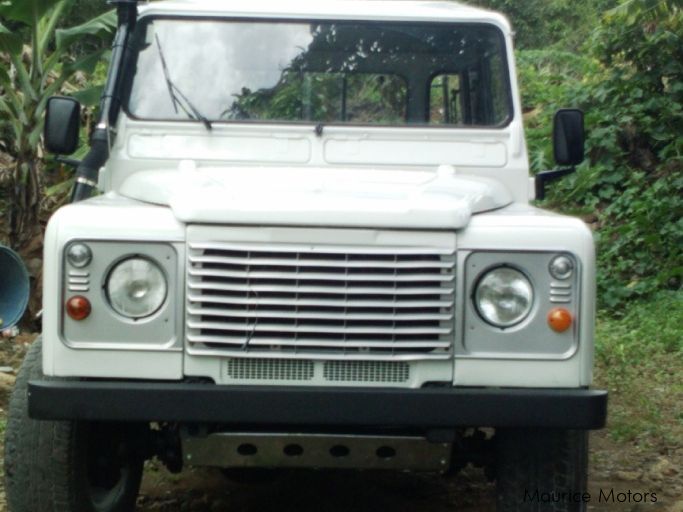 Used Land Rover Defender 130 | 2000 Defender 130 for sale | Kalyan Marg ...