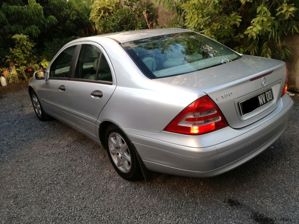 Used Mercedes-Benz c180 | 2000 c180 for sale | Vacoas Mercedes-Benz ...