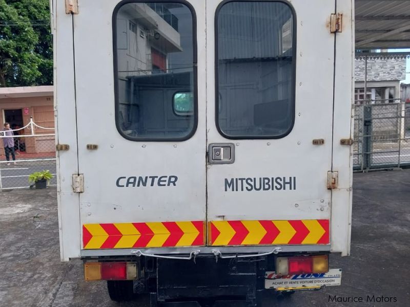 Used Mitsubishi Canter | 2000 Canter for sale | Saint Pierre Mitsubishi ...