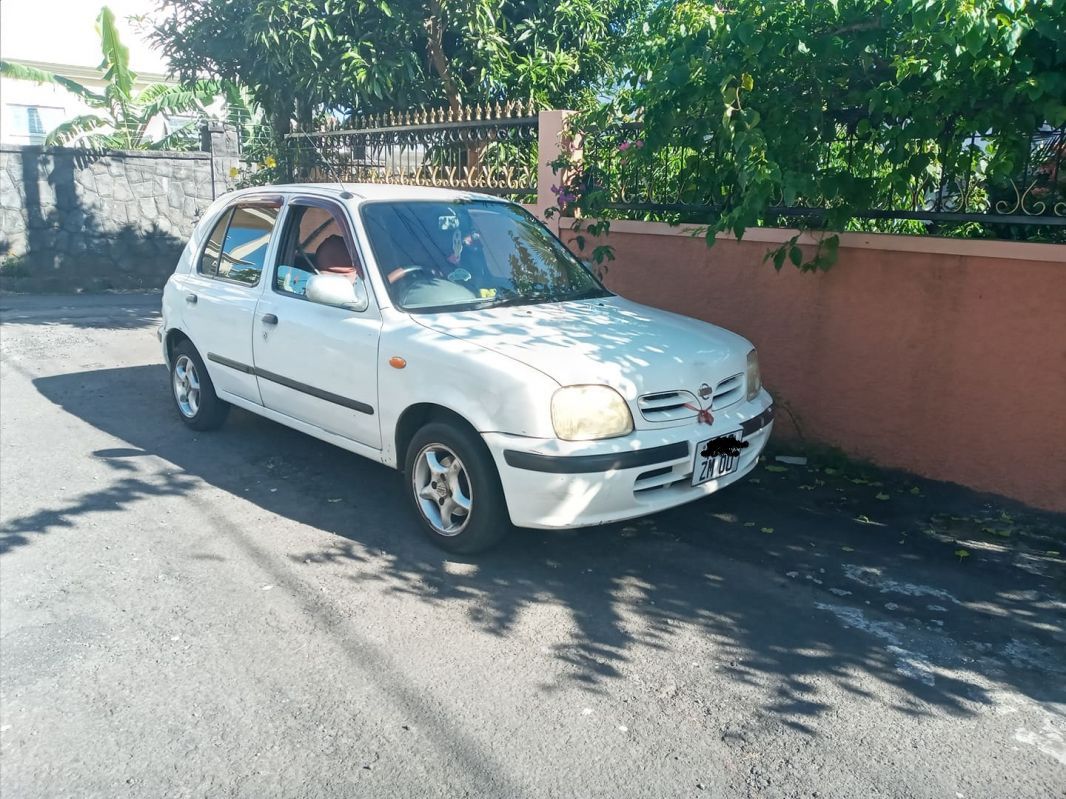 Used Nissan March | 2000 March for sale | Quatre Bornes Nissan March ...