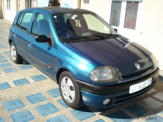 Used Renault clio | 2000 clio for sale | pointe aux piments Renault ...