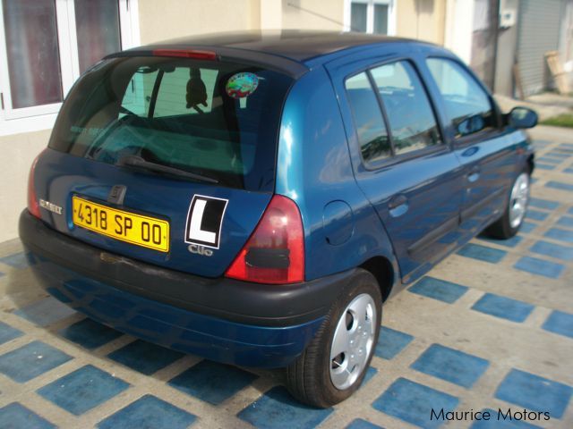 Used Renault clio | 2000 clio for sale | pointe aux piments Renault ...