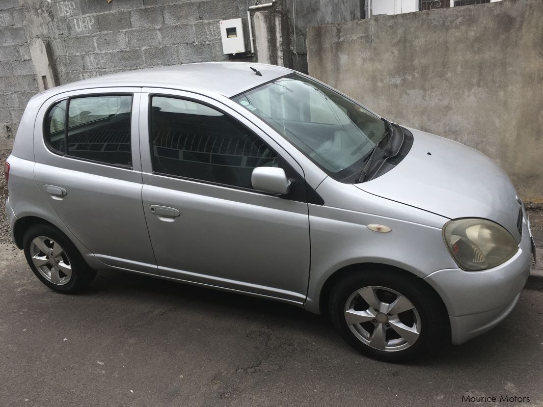 Used Toyota Vitz | 2000 Vitz for sale | Port Louis Toyota Vitz sales ...