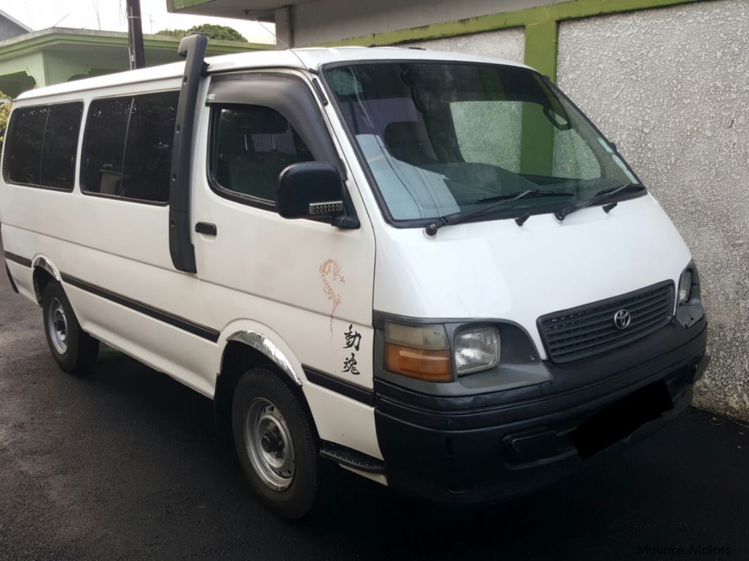 Used Toyota hiace | 2000 hiace for sale | Plaine Magnien Toyota hiace ...