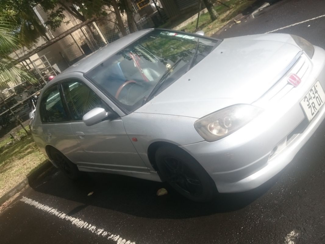 Used Honda Civic ES8 | 2001 Civic ES8 for sale | Saint Pierre Honda ...