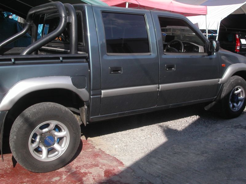 Used Isuzu KB 280 | 2001 KB 280 for sale | Royal Road, Terre Rouge ...
