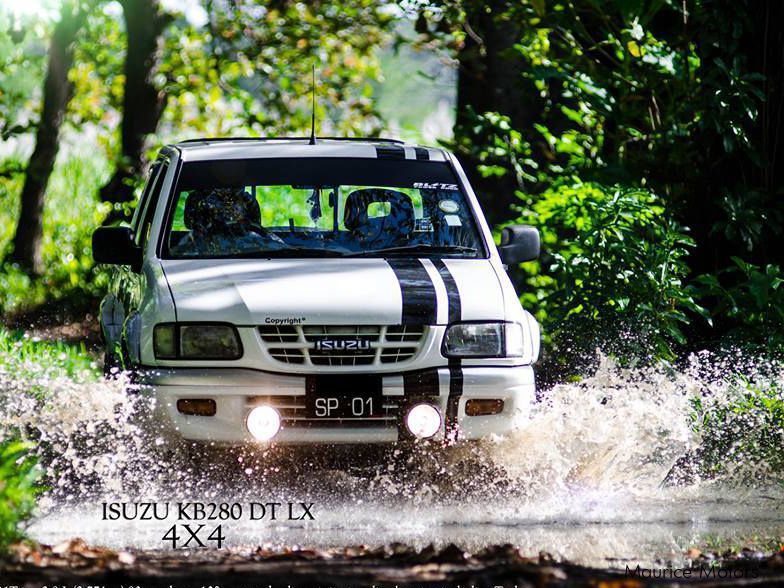 Used Isuzu kb280 | 2001 kb280 for sale | Lescalier Isuzu kb280 sales ...